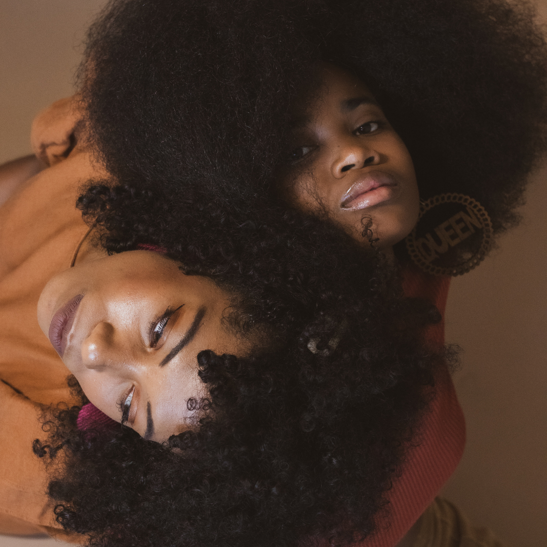 How to Tame Hair Frizz A Comprehensive Guide | Omez Beauty Products ...